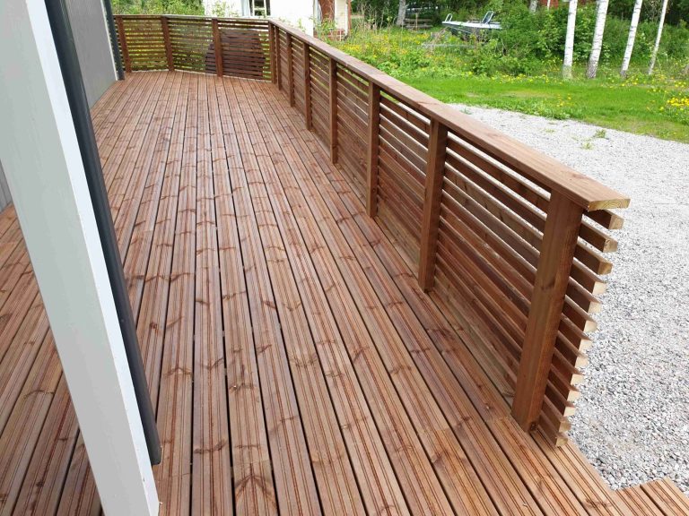 Terassin Rakentaminen Kempele - VIK-Rakennus Oy